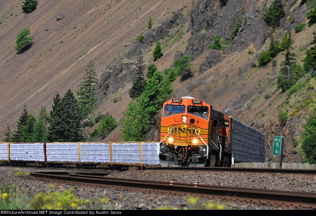 BNSF 5207